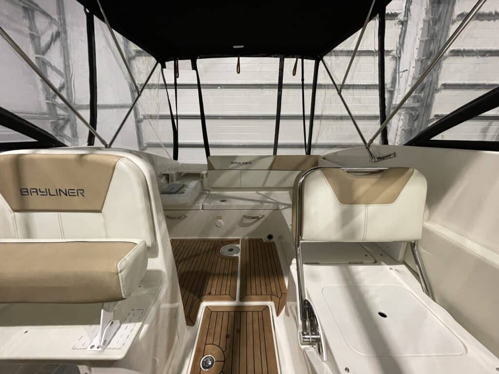 Bayliner 742R Cuddy | Daycruiser TIL SALG | KBM Bådsalg