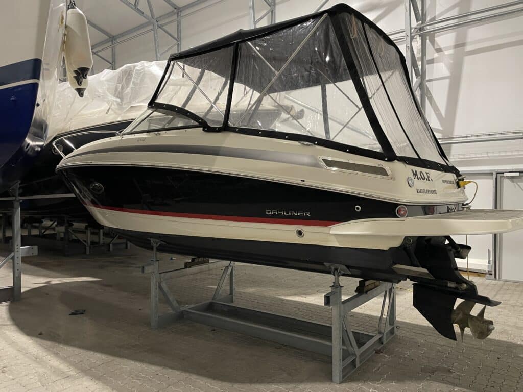 Bayliner 742R Cuddy | Daycruiser TIL SALG | KBM Bådsalg