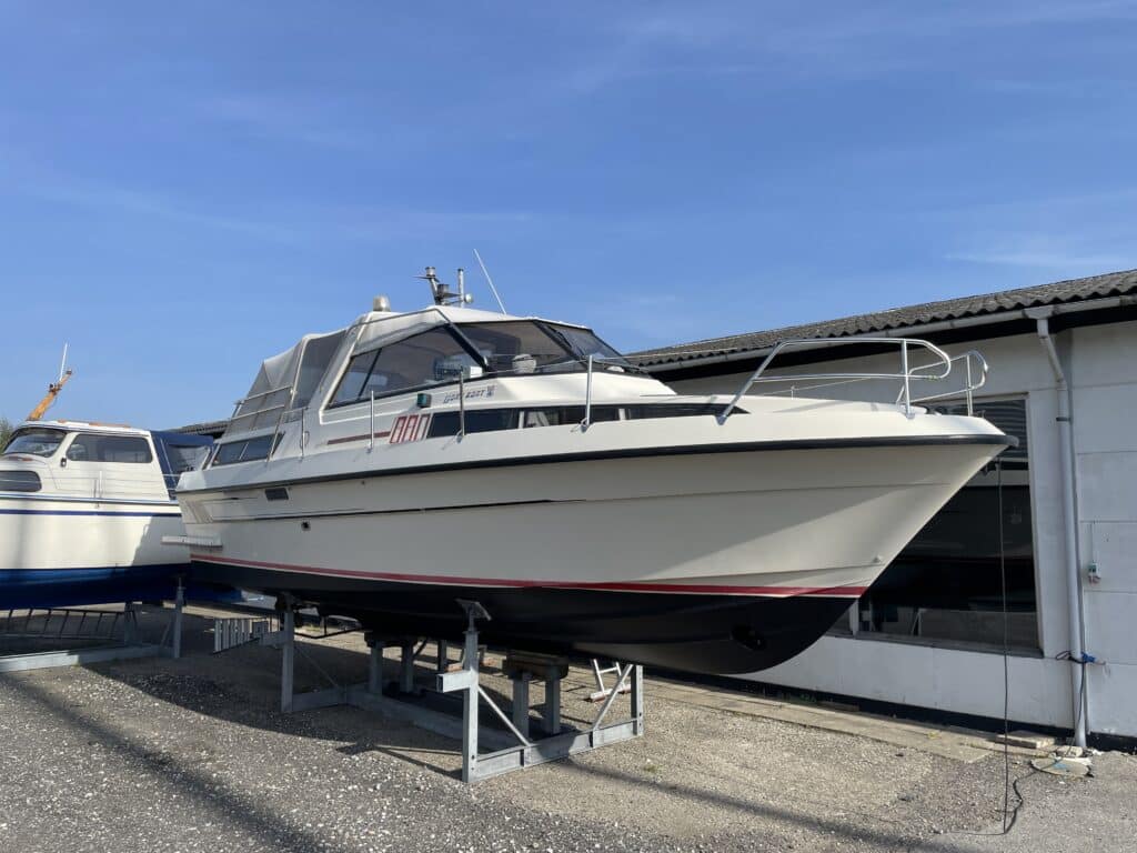 Fjord 880 AC | Velholdt motorbåd TIL SALG | KBM Bådsalg