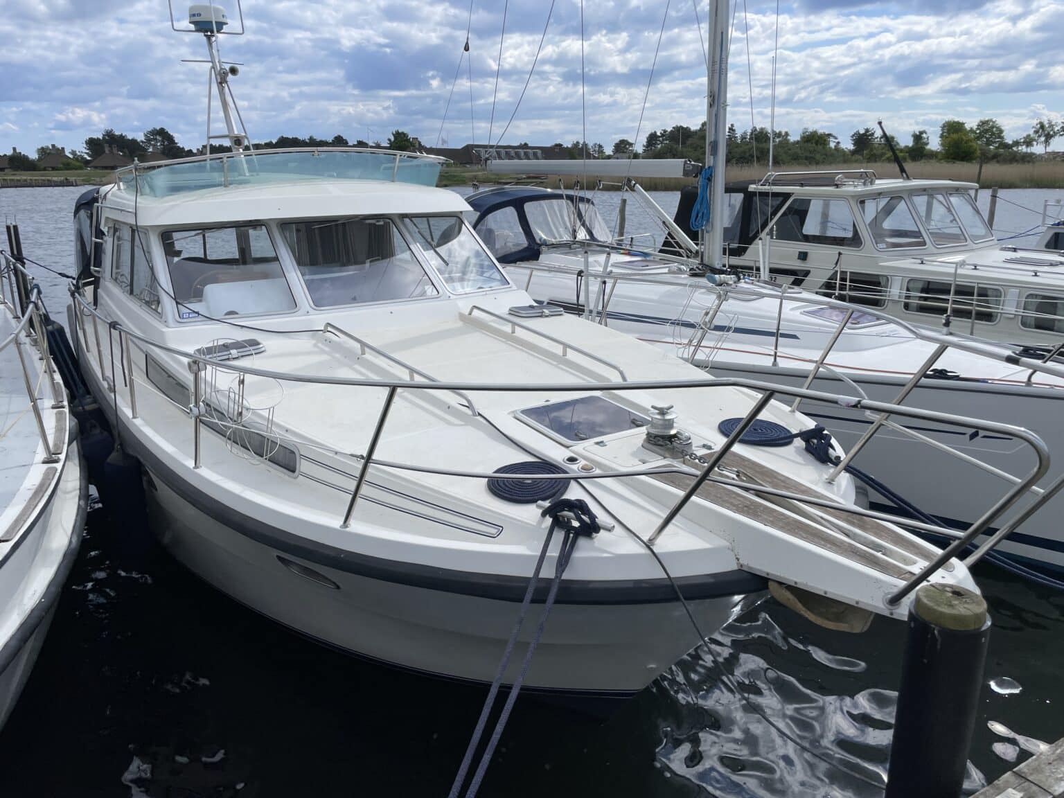 Nimbus 4004 C | Nimbus motorbåd til salg | KBM Bådsalg